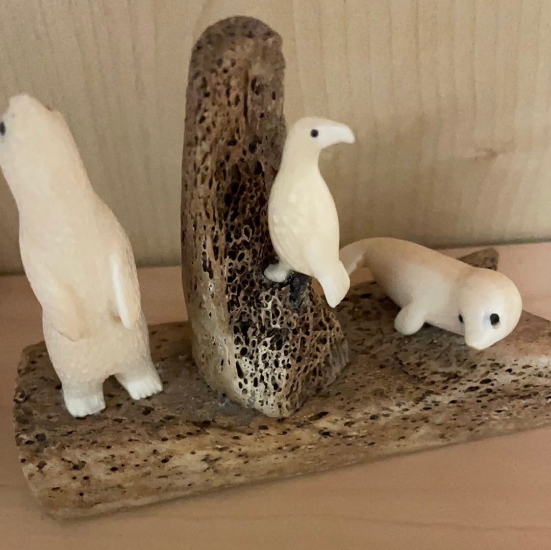Arctic Animal Scene– Raven Makes Gallery